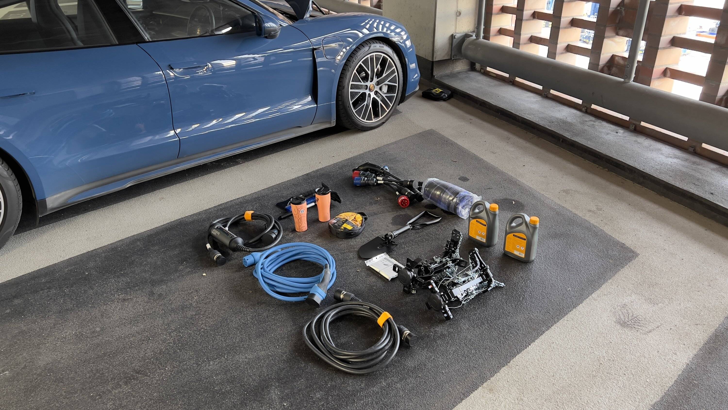 Duffel Bags That Fit The Taycan Frunk? | TaycanForum -- Porsche Taycan ...