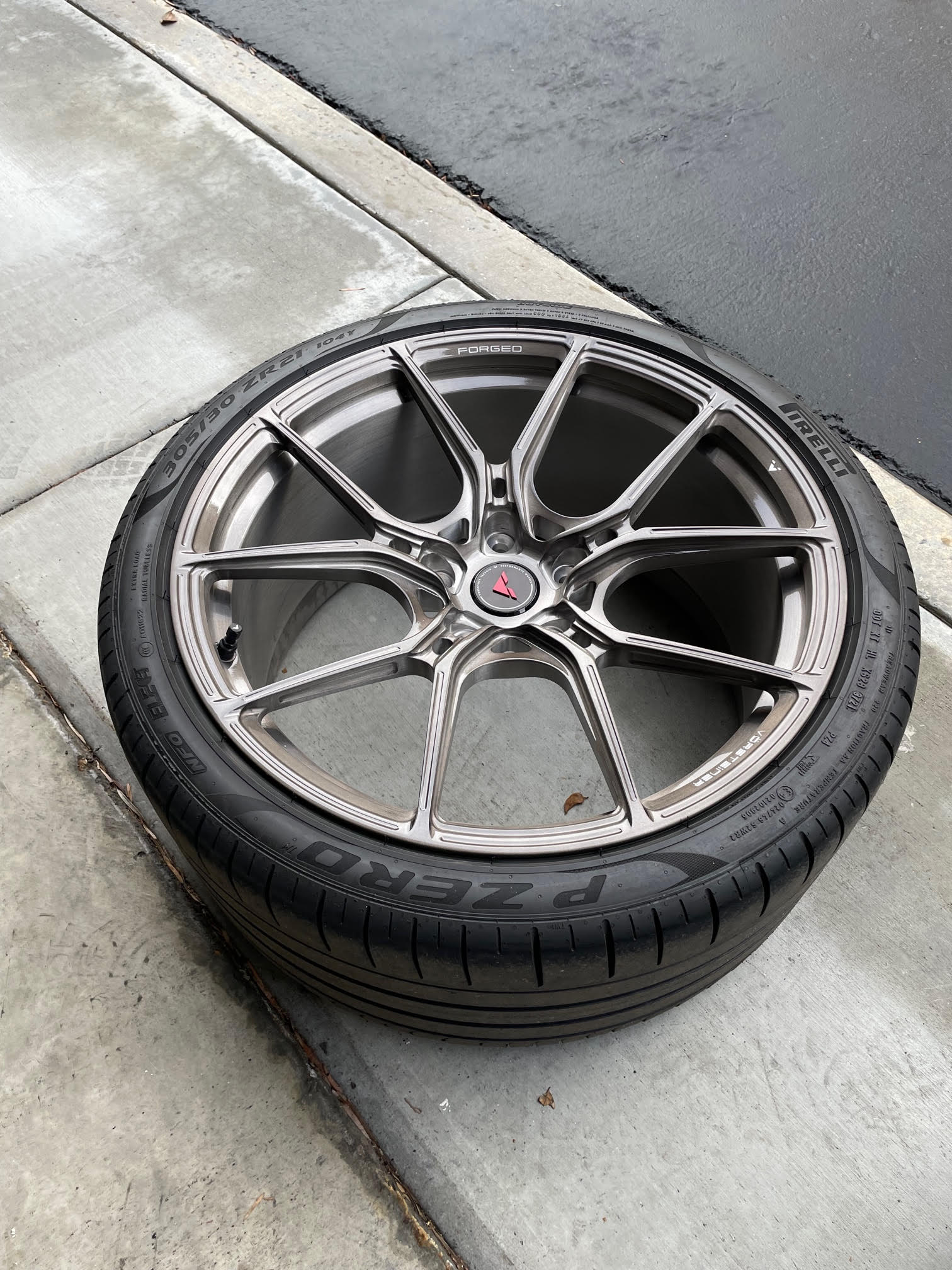 FS: 21" Vorsteiner VPX 101 Pirelli Tires TPMS Center Caps Valve Stem ...