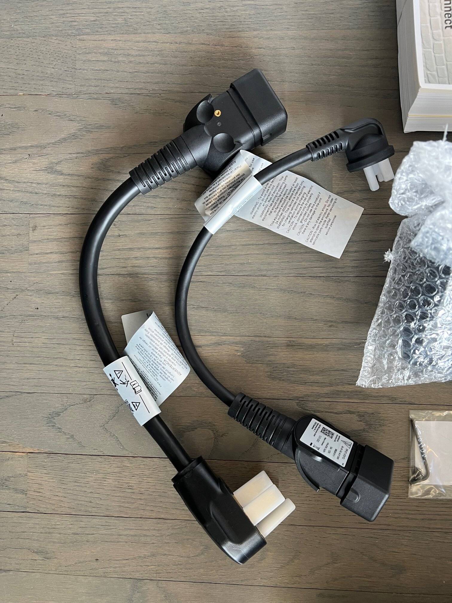 Brand New Porsche Mobile Charger Connect 9Y0.971.675.BL IC-CPD $600 or ...