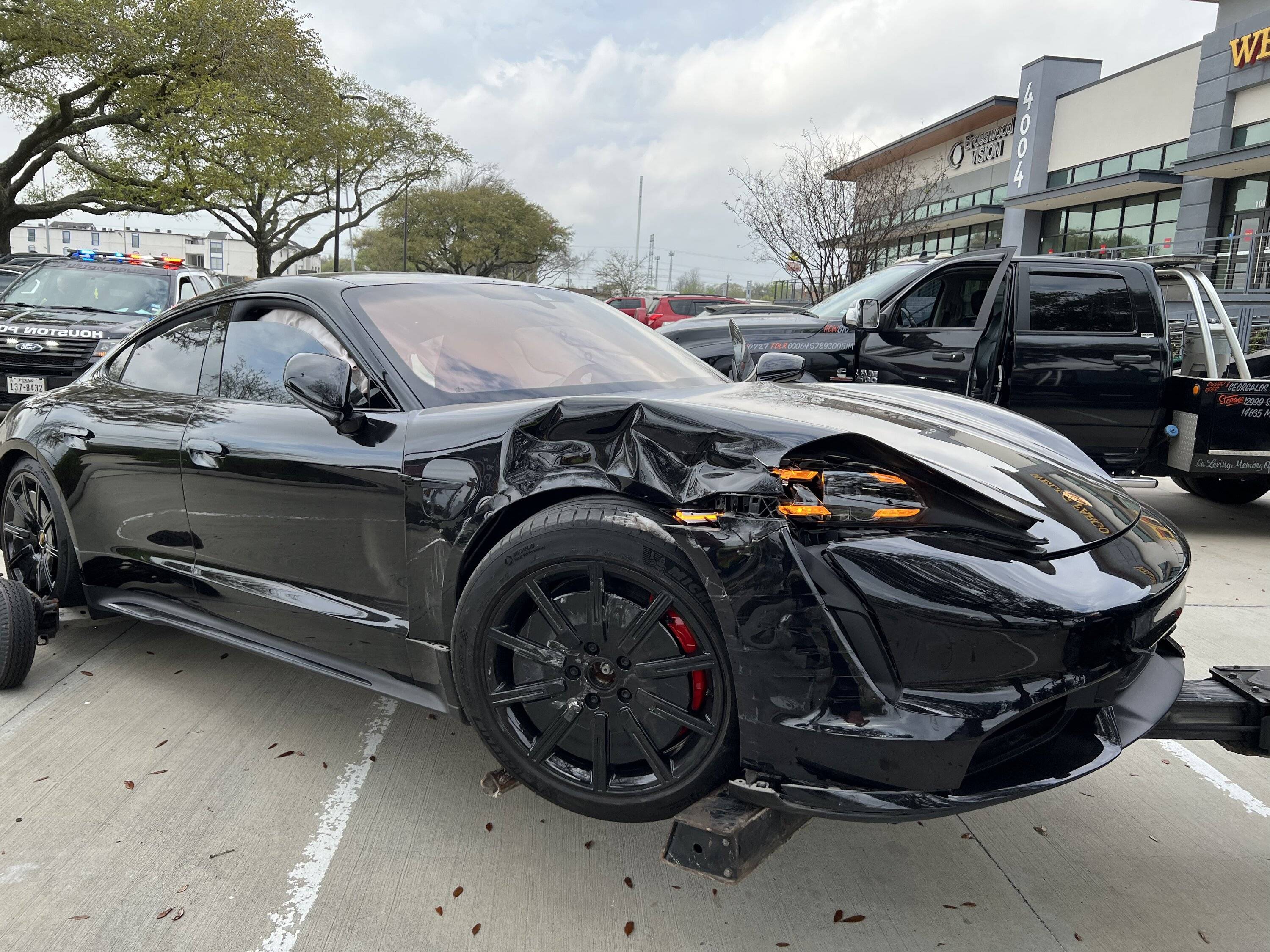 Taycan Turbo Accident - Damage Opinion | TaycanForum -- Porsche Taycan ...