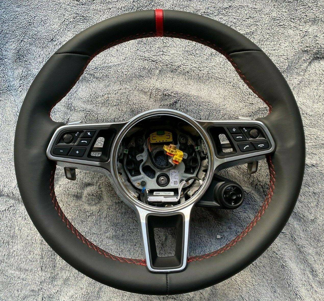 Color little stripe on the steering wheel. | TaycanForum -- Porsche ...