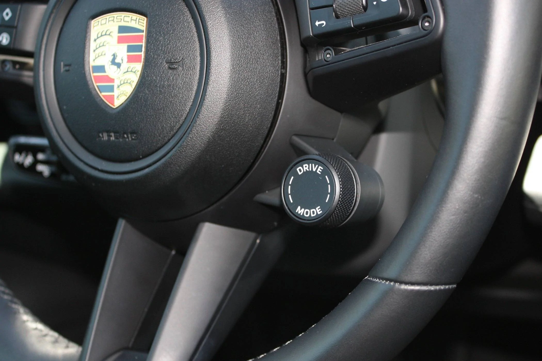 Custom drive mode selector switch | TaycanForum -- Porsche Taycan ...