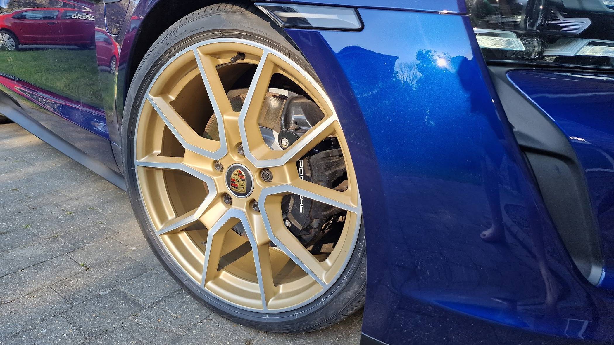 Aurum Gold Porsche OEM 21” RS Spyder Design wheels & P Zero tyres for ...